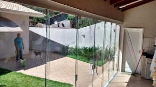Vidraçaria Vidrotec: Fechamento de varanda porta mão-amiga, ótima ...