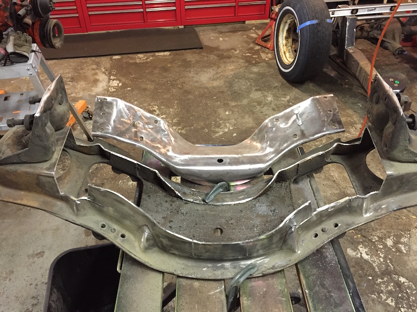 66 C10: Pancaking front crossmember.