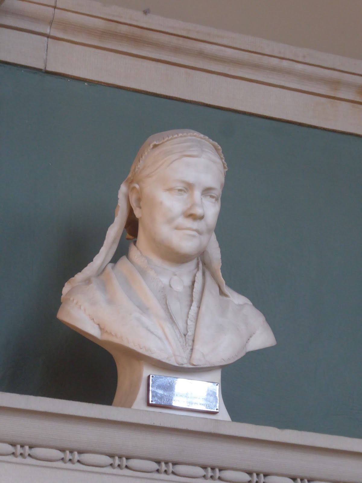 Photo-ops: Statue of Historic Figure: Lucy Stone - Boston, MA