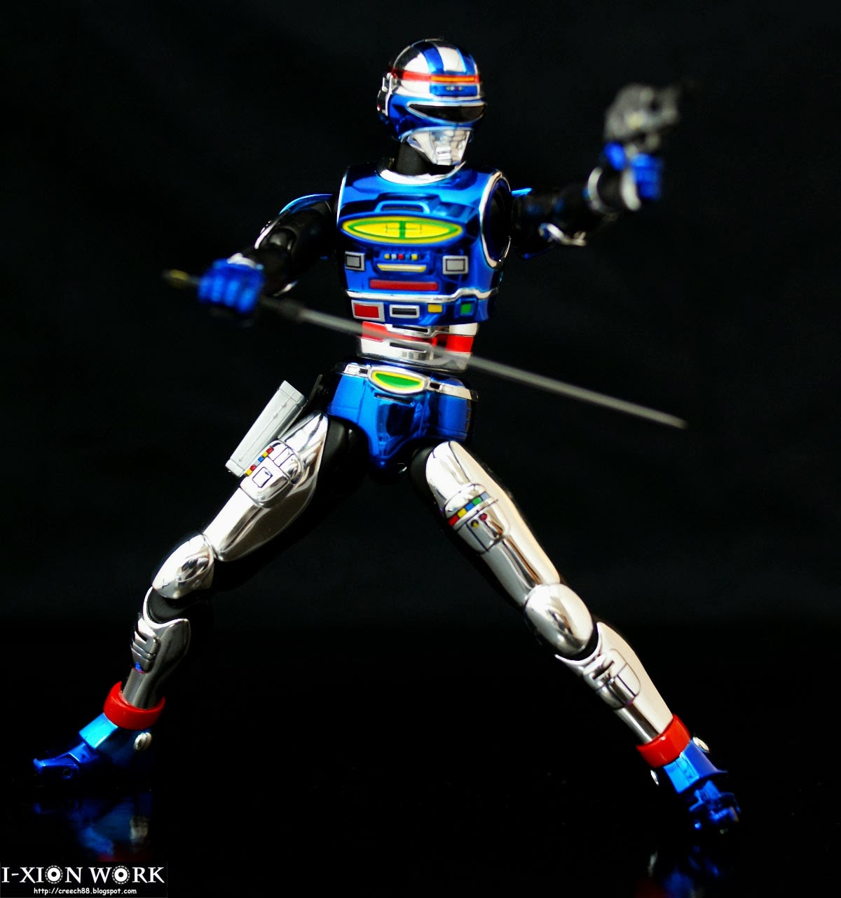 一眼看穿: S.H.Figuarts - 魂 Web 限定 宇宙刑事シャイダー / 宇宙刑事 Shaider
