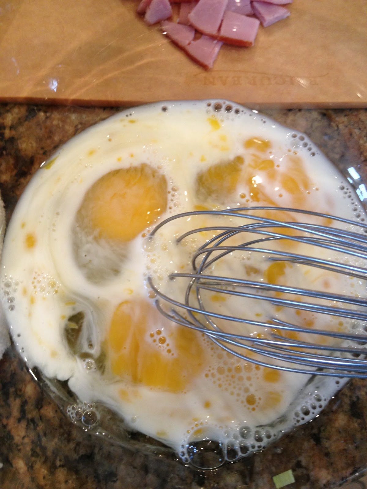 Little Magnolia Kitchen: INDIVIDUAL CANADIAN BACON AND LEEK FRITTATAS