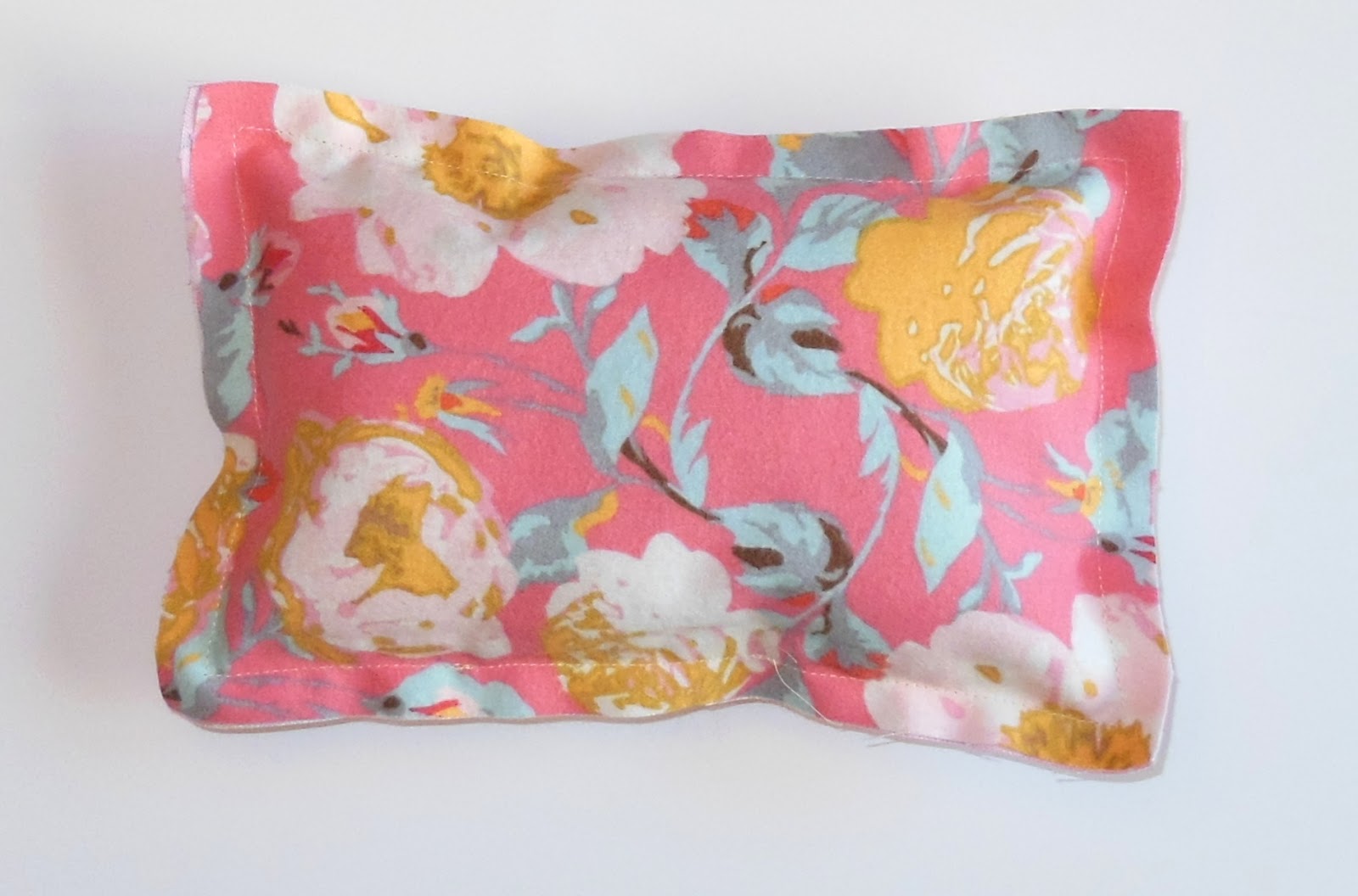 My Fabric Obsession: Easy Doll Rag Quilt & Pillow Tutorial