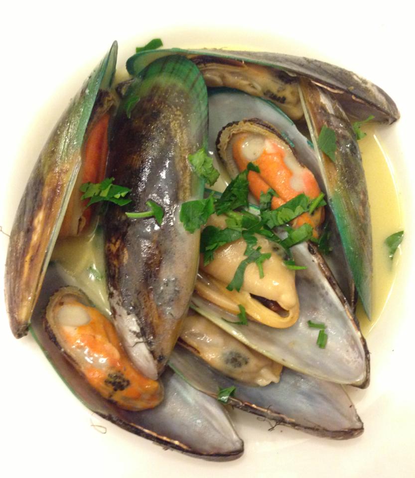 Ella's Kitchen: Scoici verzi cu sos de vin si lapte de cocos