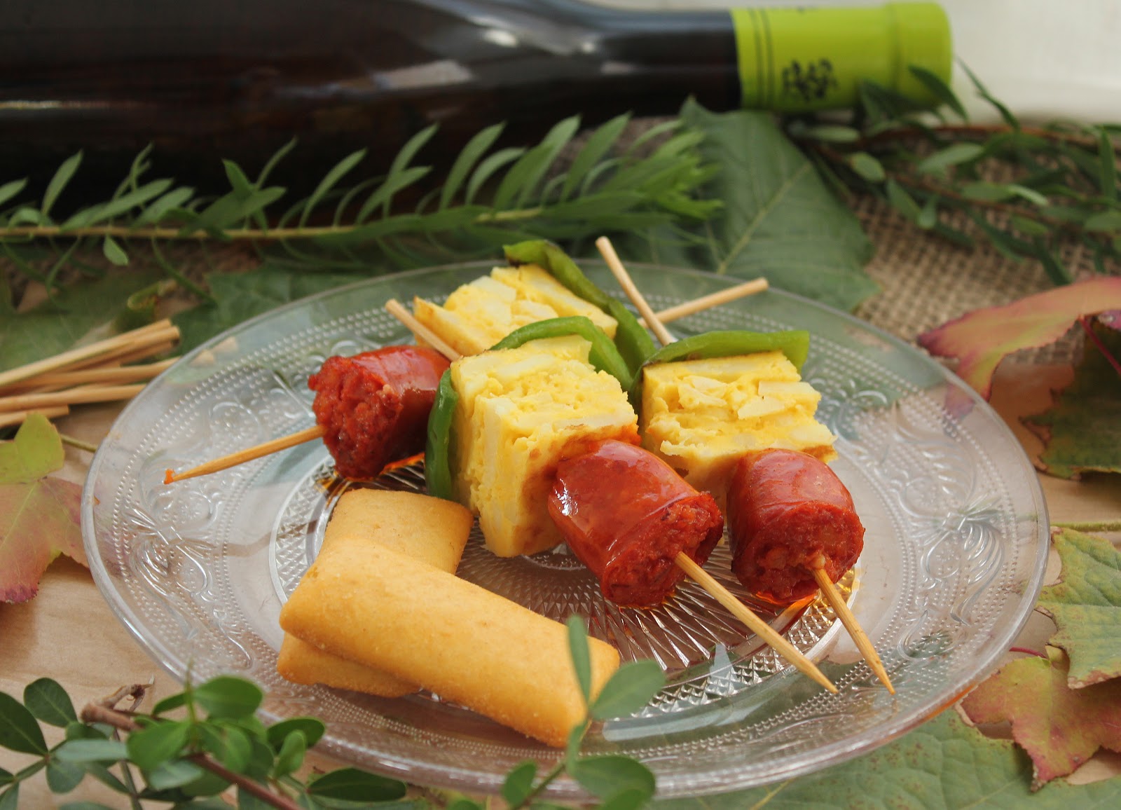 Pinchos de Tortilla, Chorizo y Pimiento - Cocinando con las Chachas