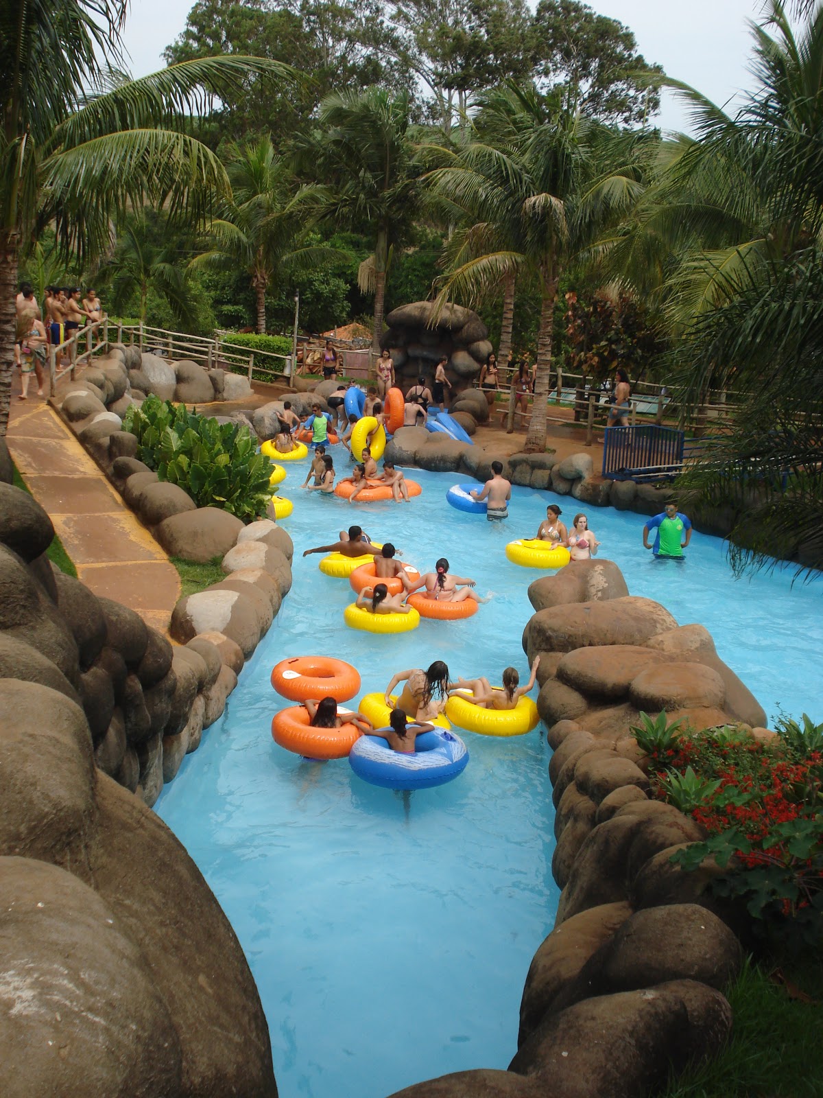 Cras Zona Leste: VIAGEM DO PROJOVEM PARA ODY PARK