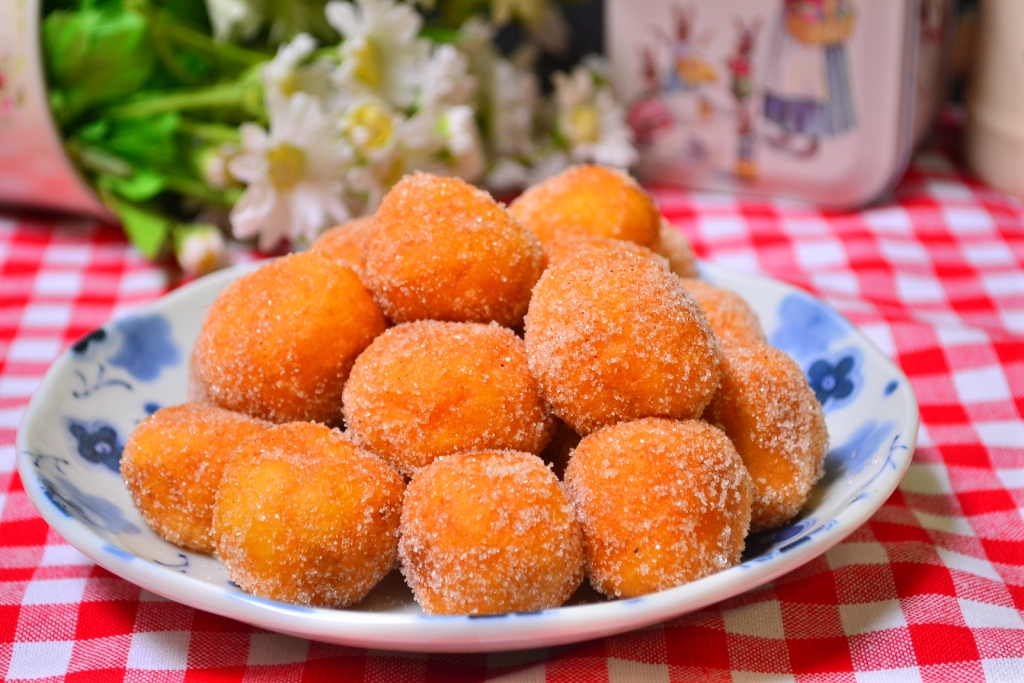 Through The Kitchen Door: Sweet Potato Rice Donuts