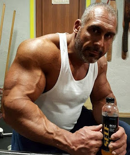 world bodybuilders pictures: roomi bodybuilder Enrico Magnani