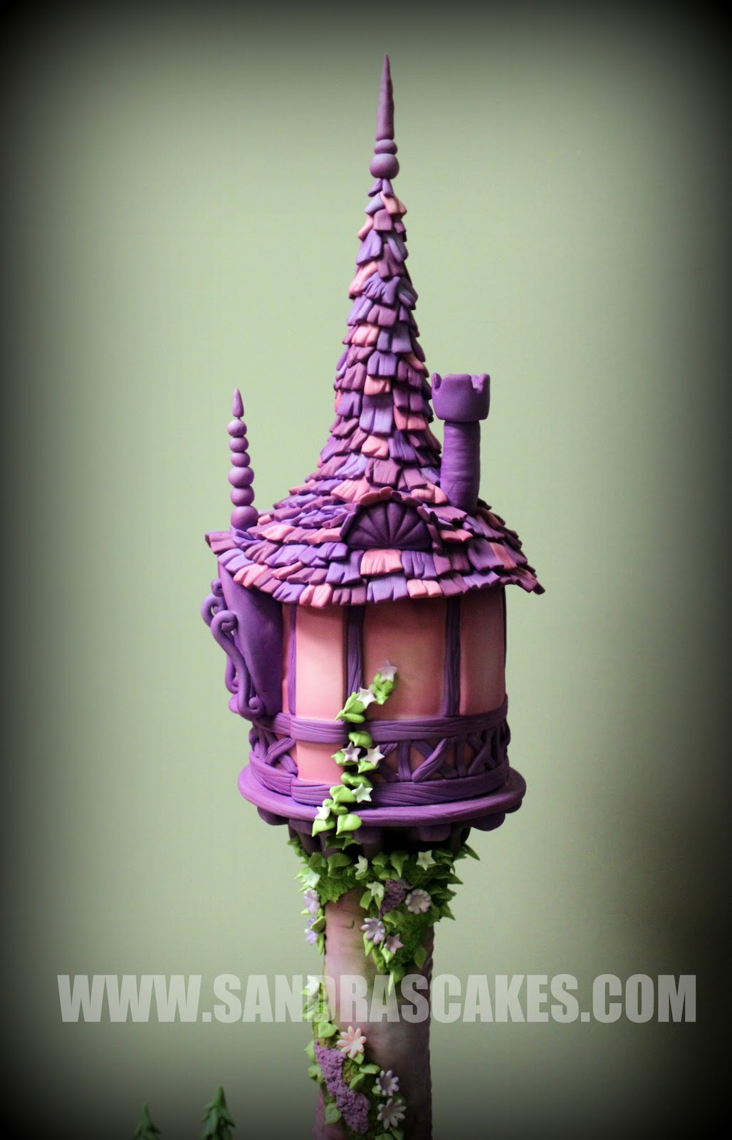 OUR LAST CAKES OF 2011!