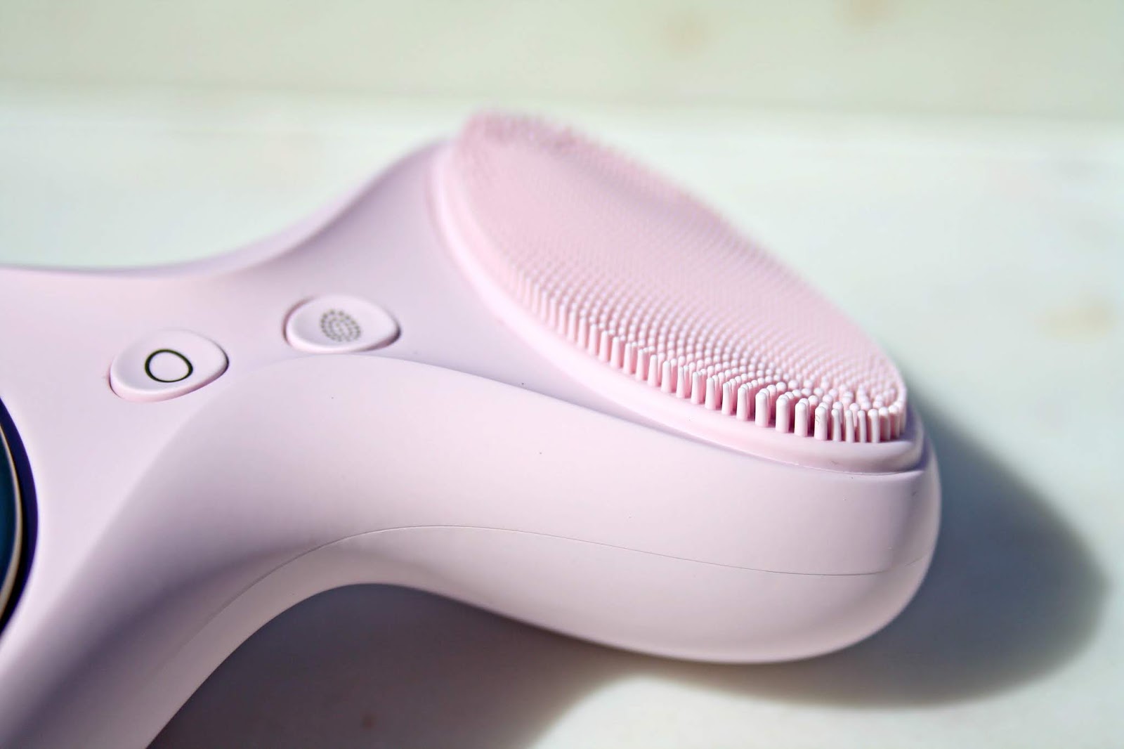 Beautyqueenuk | A UK Beauty and Lifestyle Blog: BeGlow Tia - All-In-One ...