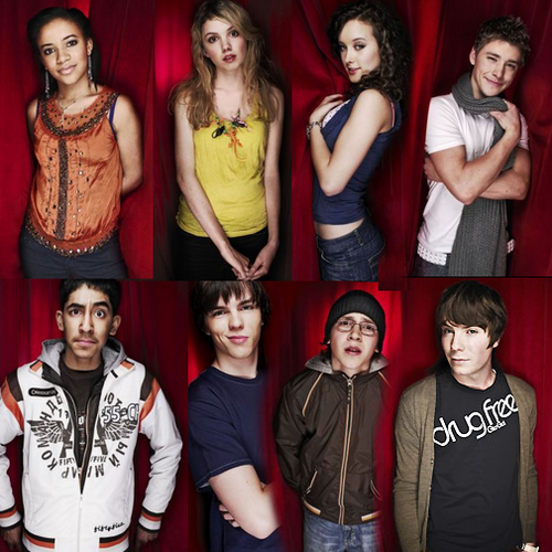 Turistando e Aprendendo: Dica de Serie: Skins 1ª Geração :)