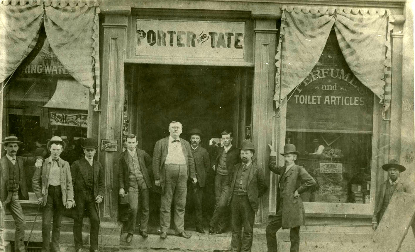 Interesting Photographs Capture People Standing in Front of Stores Over ...