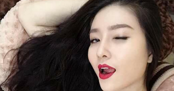 VIDEO BOKEP NGENTOT MEMEK PERAWAN - Ratu Hot