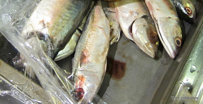 Auntie Ruby's Assam Laksa - 01 Preparing the Kembong Fish - The Food Canon