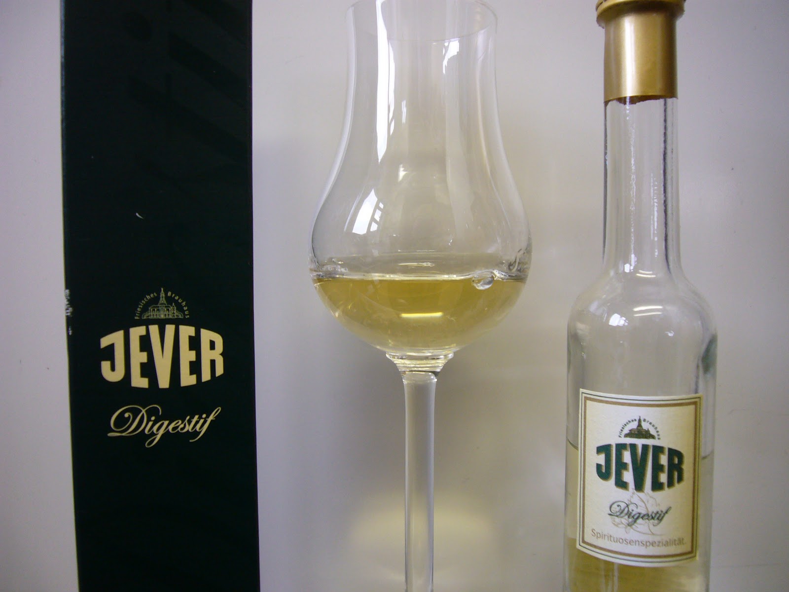 An- und Bemerkungen: Bier 43: Jever Pilsener