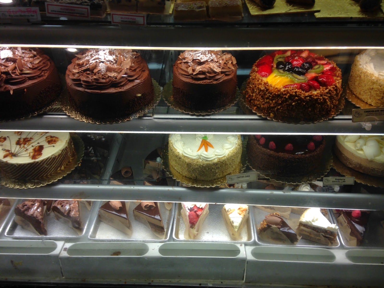 The Pastry Chef's Baking: Restaurant Review: Woodside Bakery