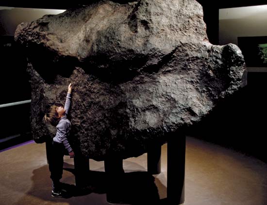 Ira Merkurius: Lokasi Wisata Meteorit Di Dunia