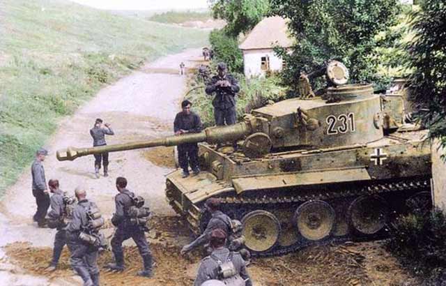 World War II in Pictures: Tiger Tanks