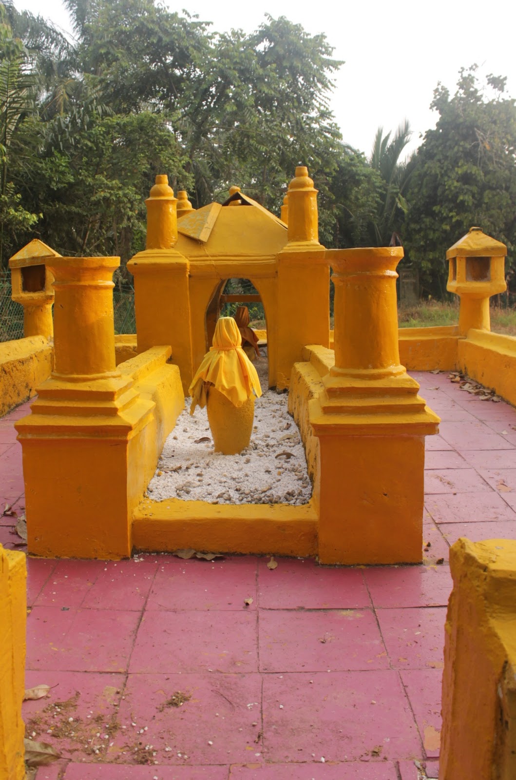 Sang Ekstasi: Makam Dol Said, Taboh, Naning Melaka