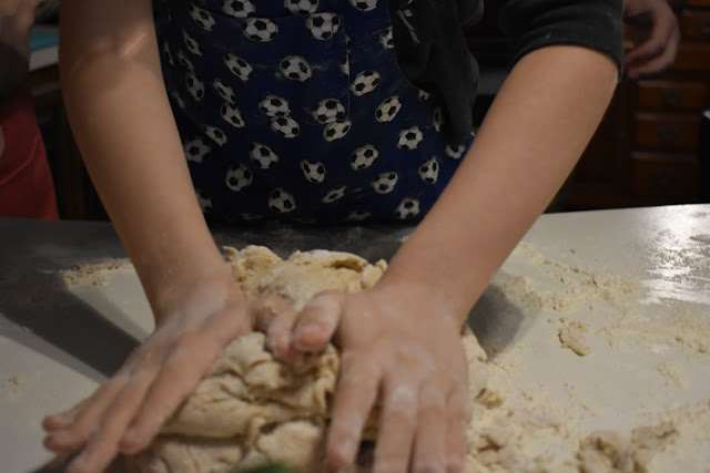 Figuring It Out 101: Kids Bake For Good-How to Bake Bread