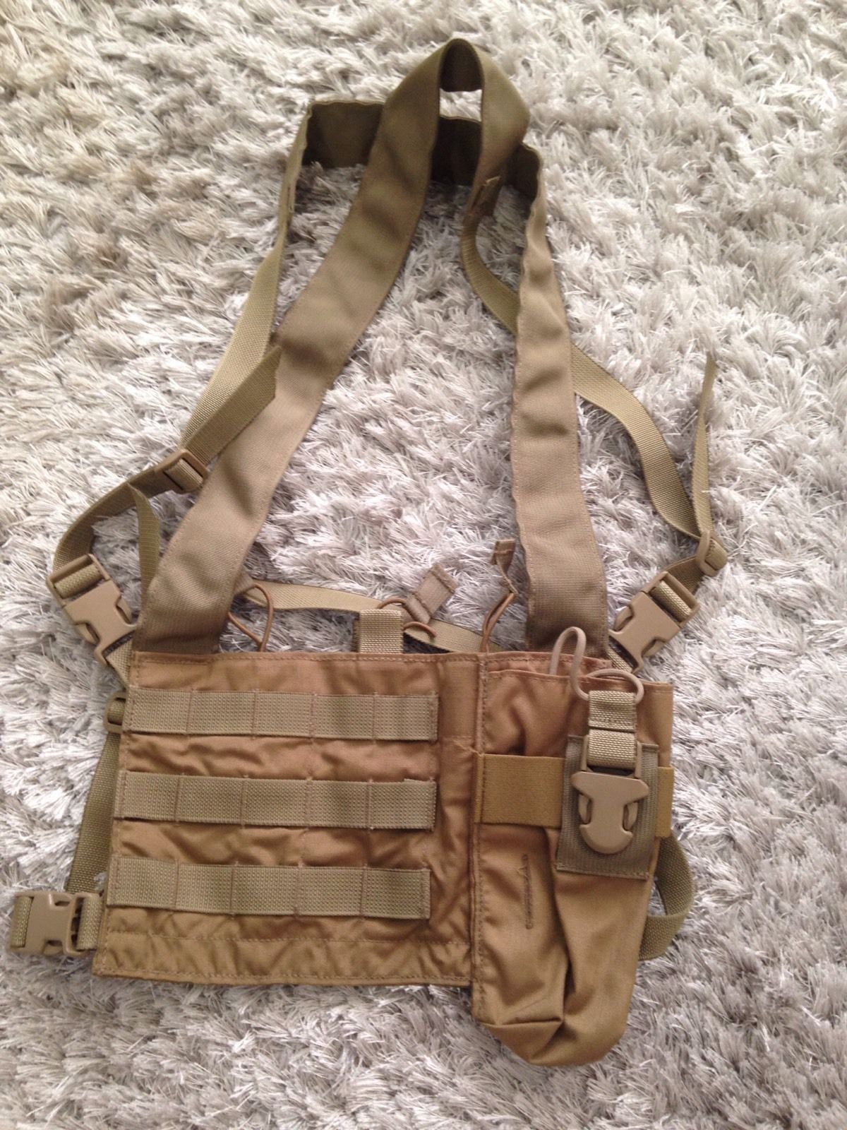 Webbingbabel: Eagle Industries Low Profile Special Purpose Chest Rig