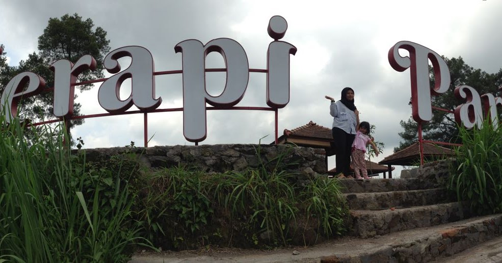 Keliling Dunia di Kaki Gunung Merapi