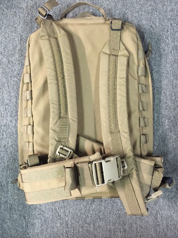 Webbingbabel: London Bridge Trading LBT-2670B Slim Medical Backpack