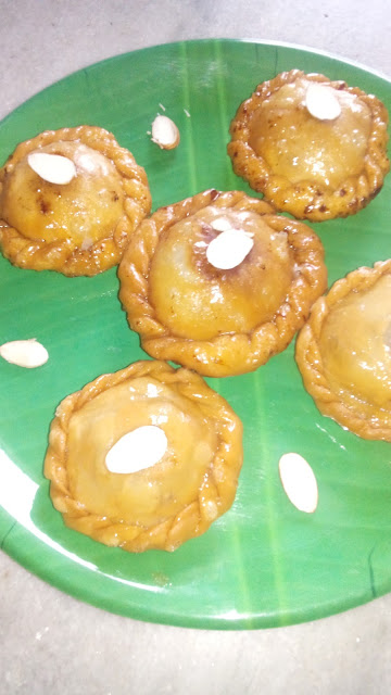 shaziya'srecipes: SURYAKALA SWEET RECIPE/STUFFED KHOYA SWEET RECIPE