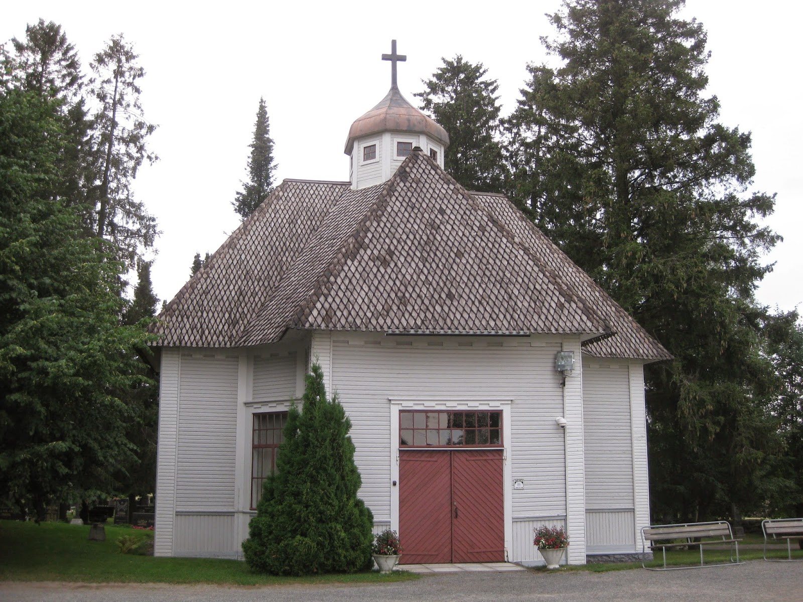 Kierrän kaarran : Nurmo