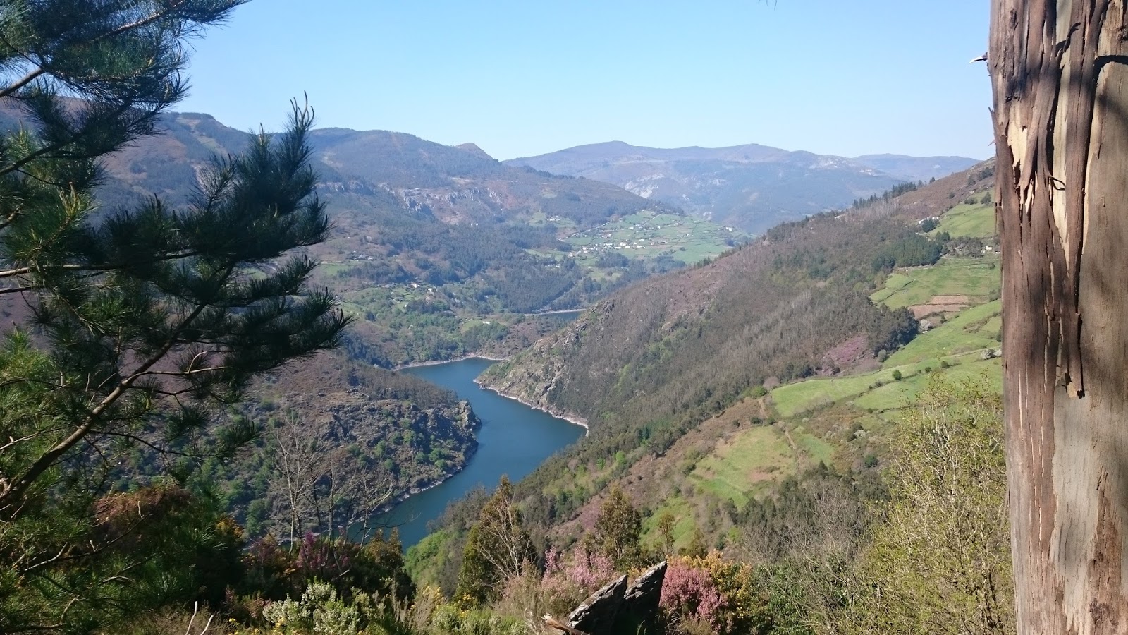 Los tres Embalses del rio Navia. La ruta del Kilowatio - Viajes en ...