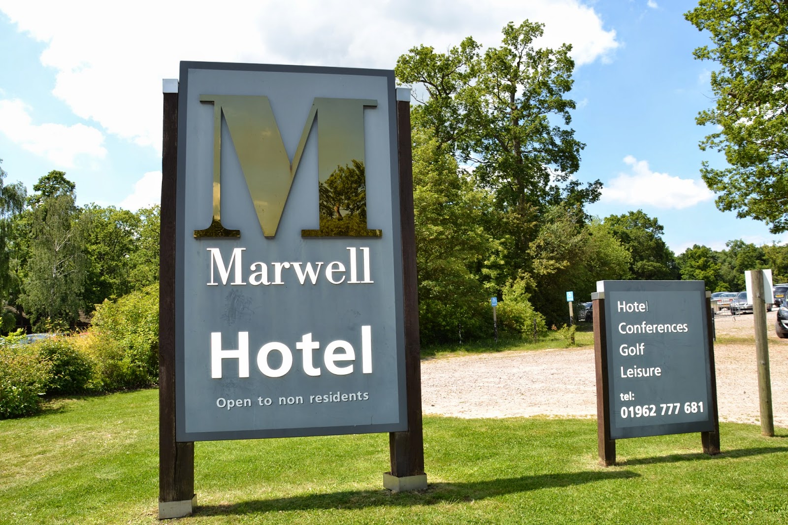 Mummy to boyz: Marwell hotel
