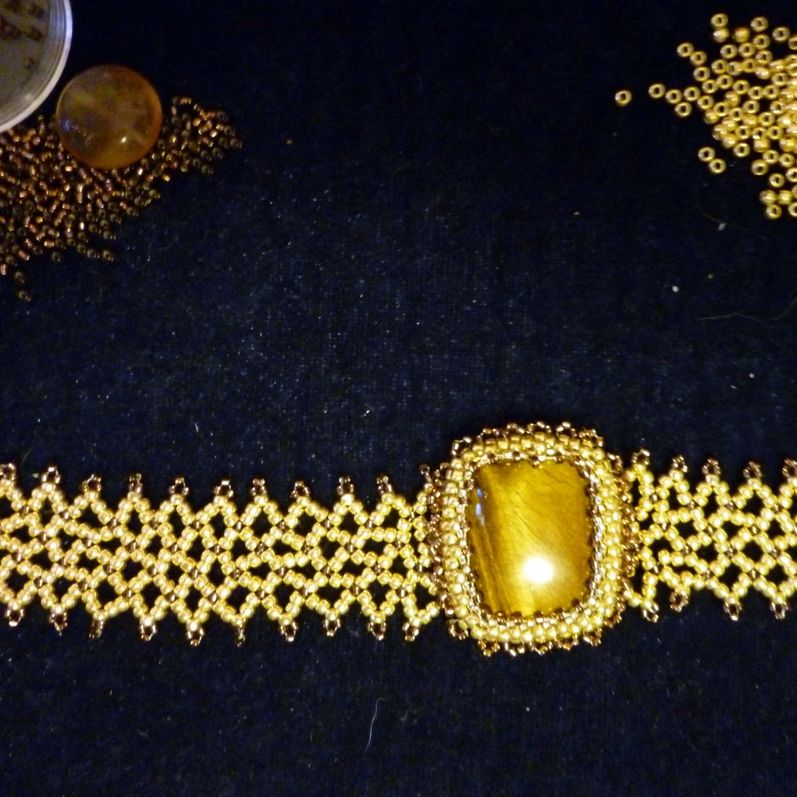 Jewelry with Artem Decorare: Tigers Eye and Gold - bead weaving that ...