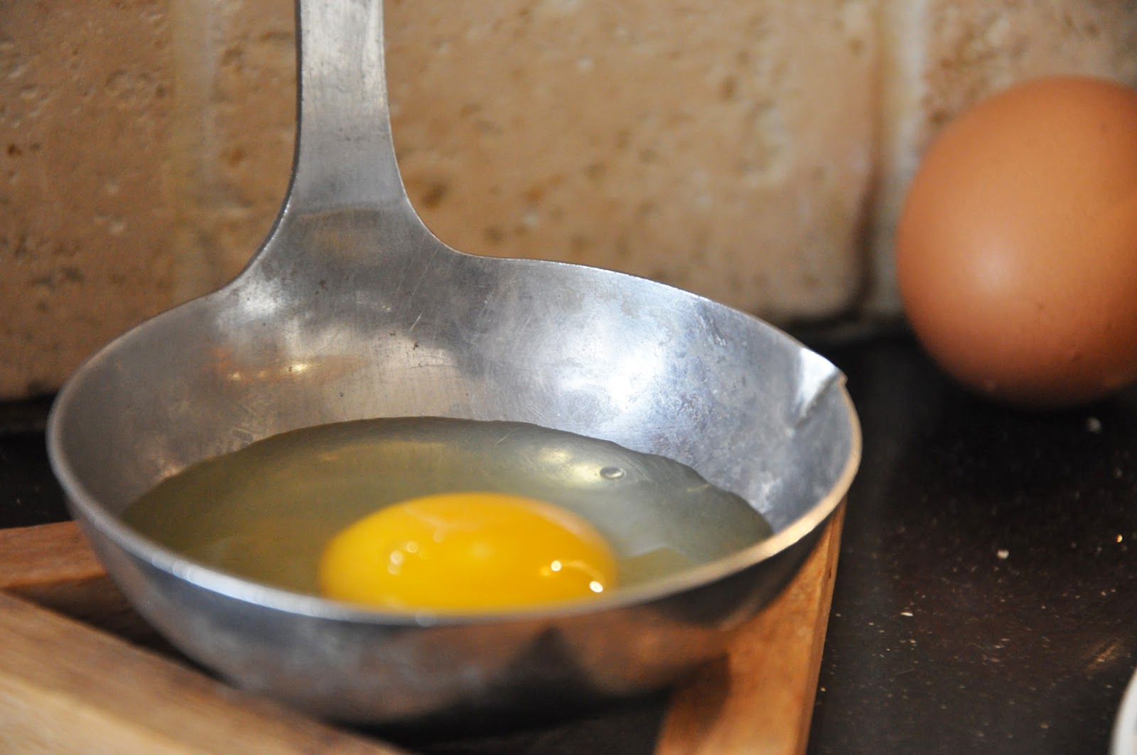 Fire and Food: Perfect Poached Eggs - It's All In the Planning