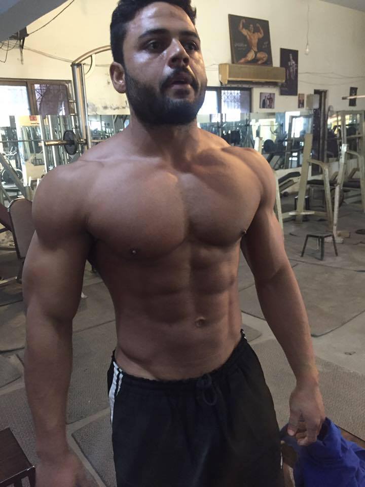 world bodybuilders pictures: pakistani bodybuilder adil