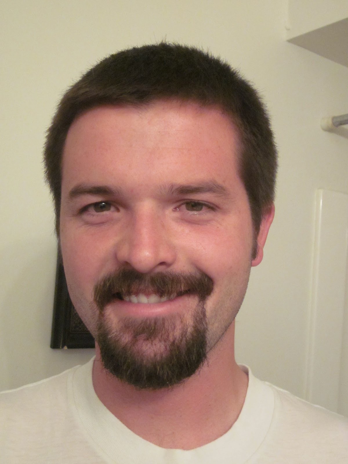 Billy, Alesa & Eliza: Billy Beard? or Billy Mustache?