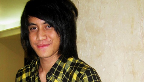 Kevin Vierra Sudah Pacari Puluhan Wanita:Gosip Artis Indonesia | Artis ...