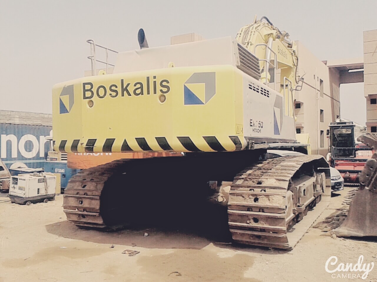 RAFIQ BROTHERS : Hitachi EX-750 Big Crawler/Chain Excavator for Sale in ...