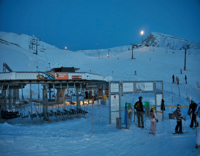 Πολύδροσος Παρνασσού: ΧΙΟΝΟΔΡΟΜΙΚΟ ΚΕΝΤΡΟ ΠΑΡΝΑΣΣΟΥ - Το πλέον ...