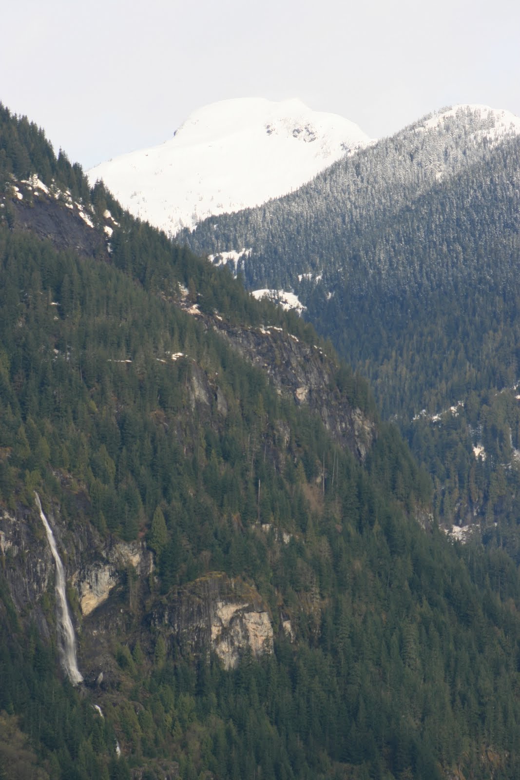 Travels with Zeus: Anderson Beach – Squamish River, BC