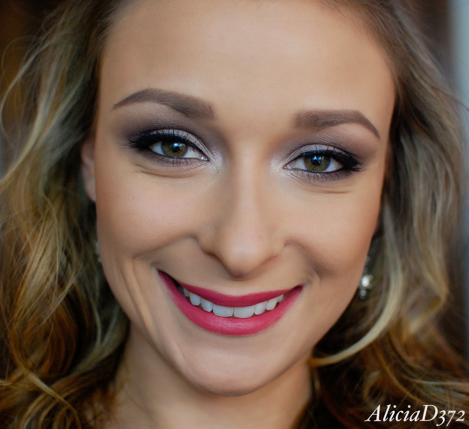 AliciaD372 : Bitter Poison Makeup Tutorial!