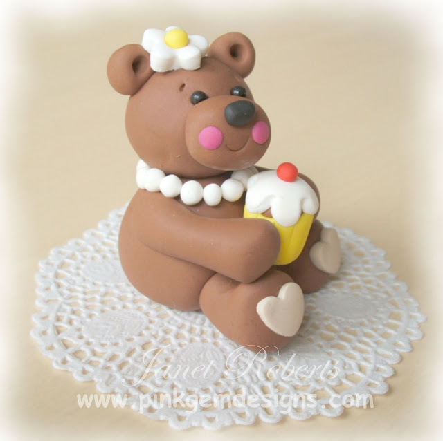Pink Gem: Fimo Cupcake Teddy