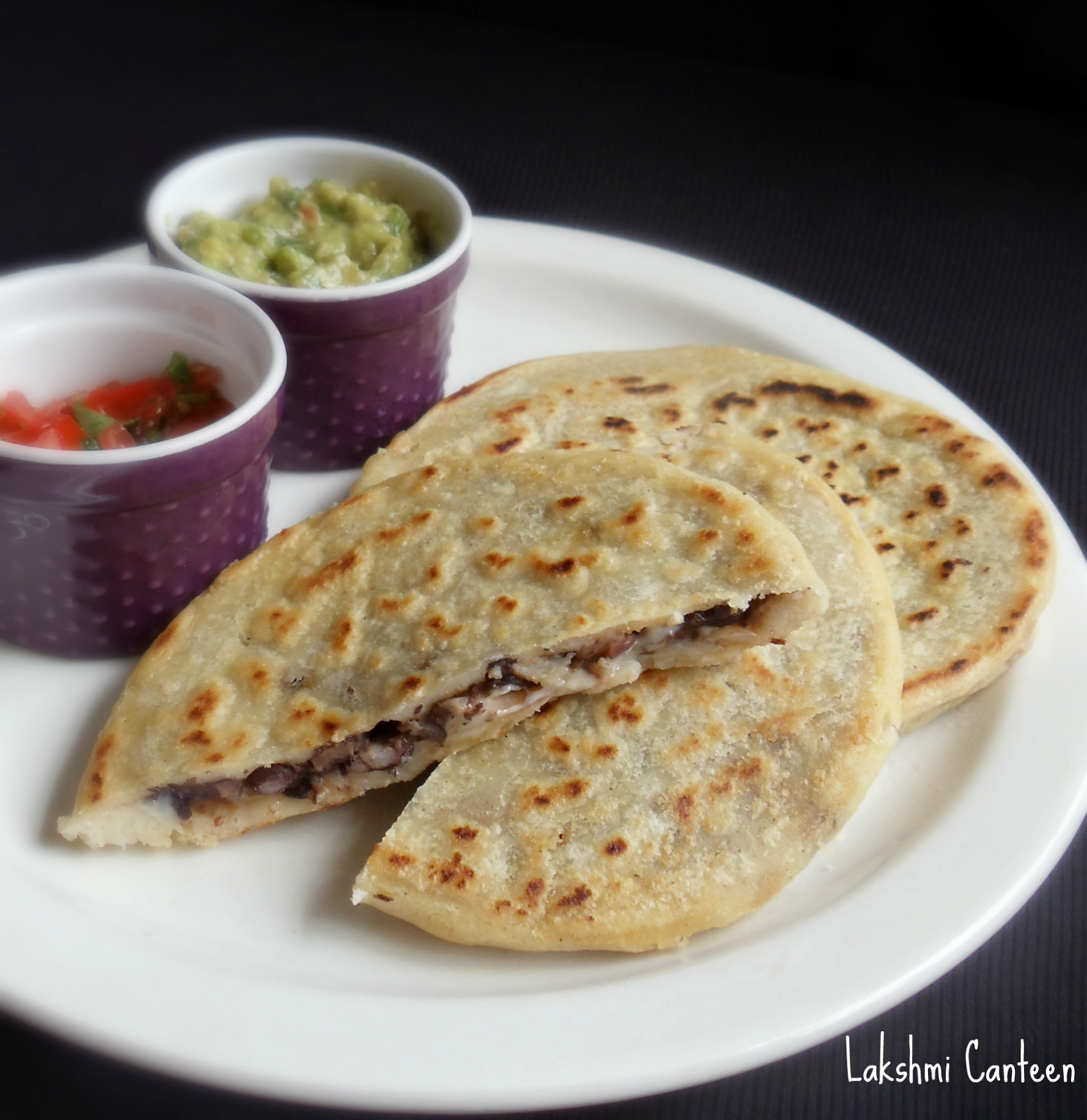 Lakshmi Canteen: Vegetarian Pupusas