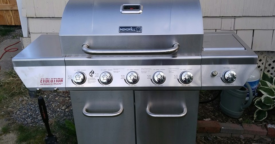 First you take an onion...: New Grill - Nexgrill Evolution Infrared Plus