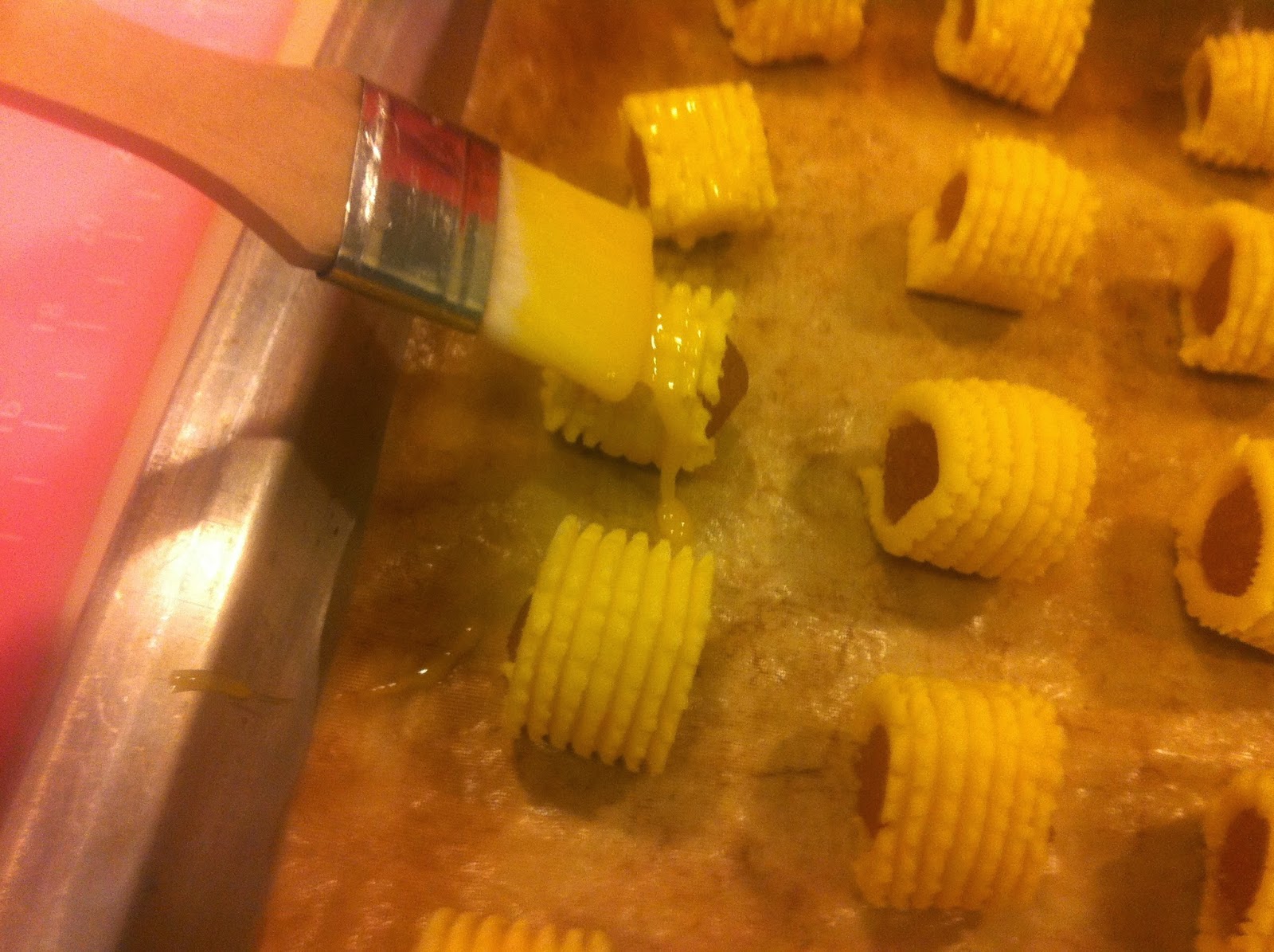 Baking For Cowboys: Pineapple Roll Tart 凤梨酥