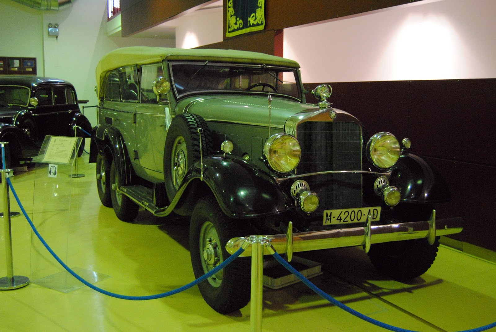 MUSEOS MILITARES Y POLICIALES: GUARDIA REAL ESPAÑOLA