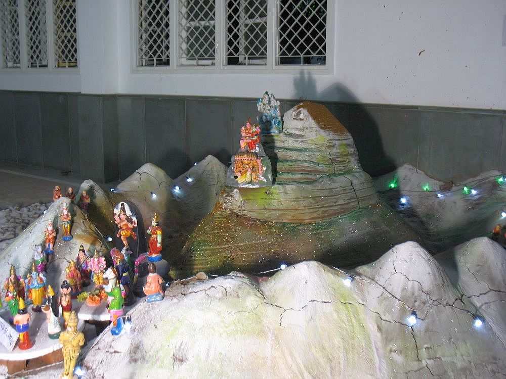 2017 Navaratri Kolu Display at Yogi Ramsuratkumar Ashram - ARUNACHALA GRACE