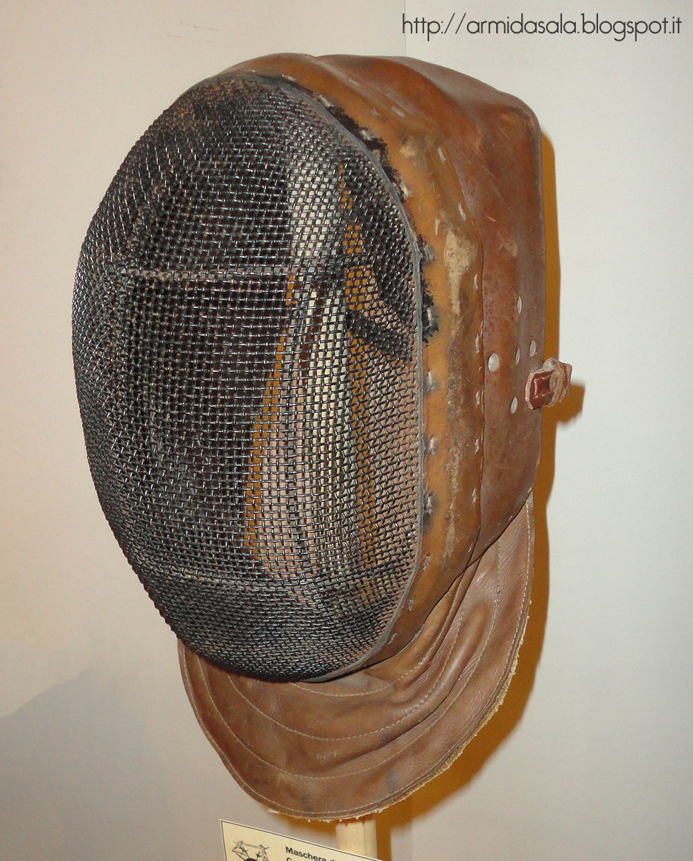 Armi da Sala: Maschera da Mensur