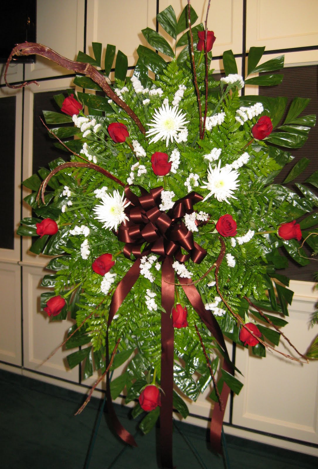 Bowden Floral: Easel Arrangements