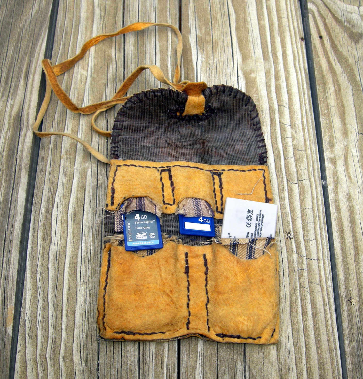 Contemporary Makers: Flint Wallet by Carroll Ross