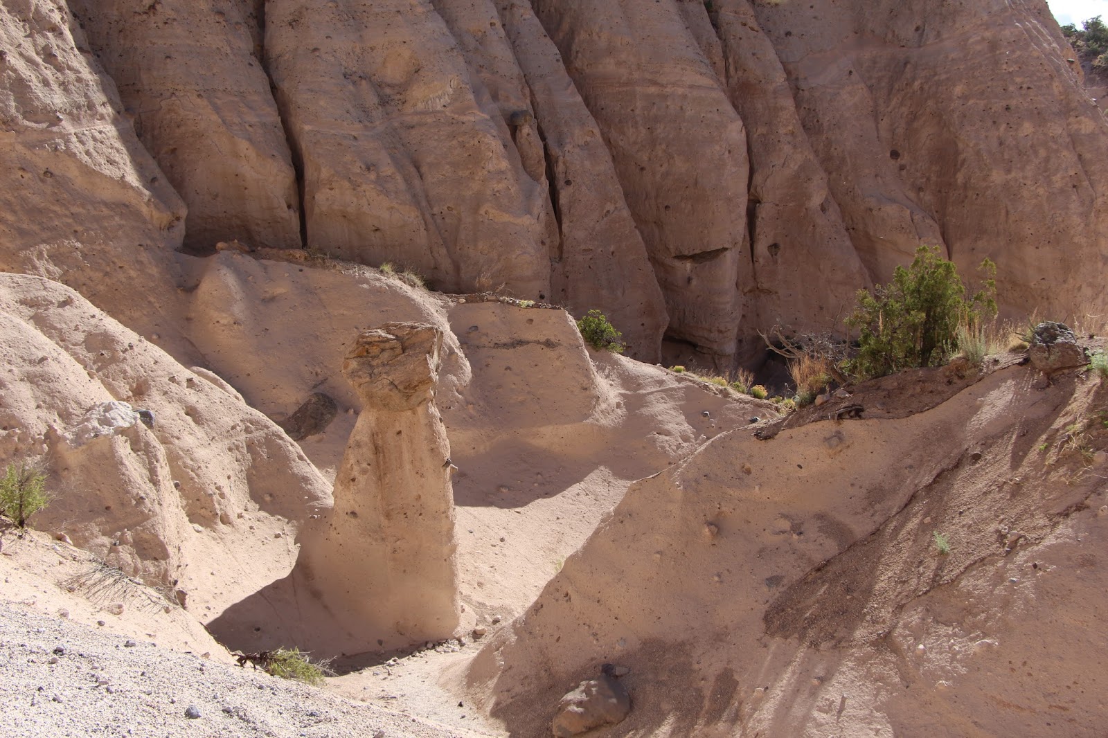 Kinou's World: 16 mai 2016 - Cochiti Lake > Tent Rocks > Cedar Crest ...