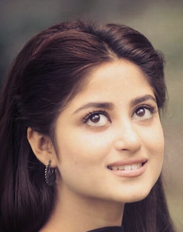 Most Popular Pakistani Actress Sajal Ali Hd Wallpaper Of 2017 - TOP HD ...